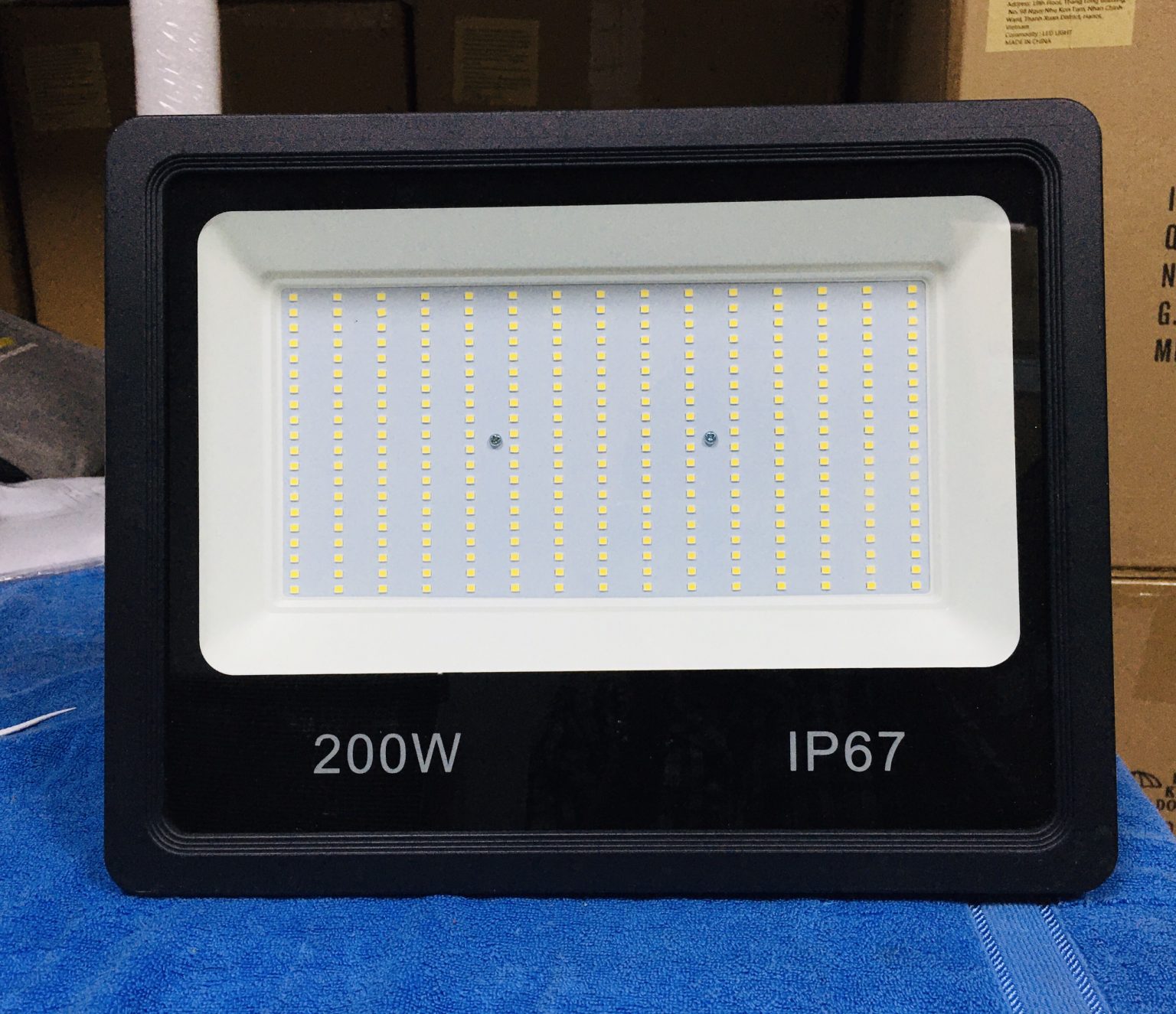 LED FLOOD LIGHT IP 67 100W/ 150W/200W - Leadway Việt Nam